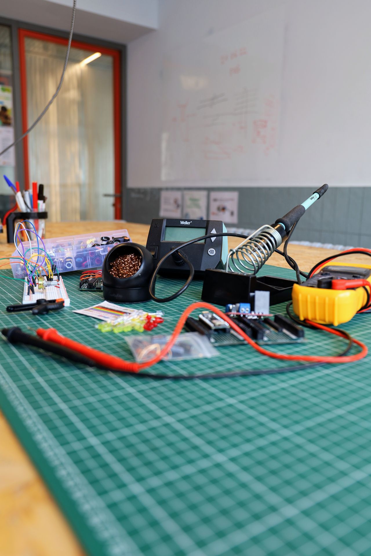 Découverte de l’électronique : Arduino et son environnement de ...